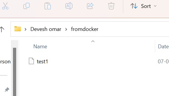 Running PowerShell Inside Docker Container